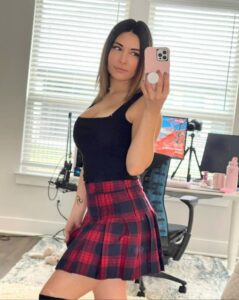 Las 17 mejores chicas streamers de Twitch más vistas de 2026